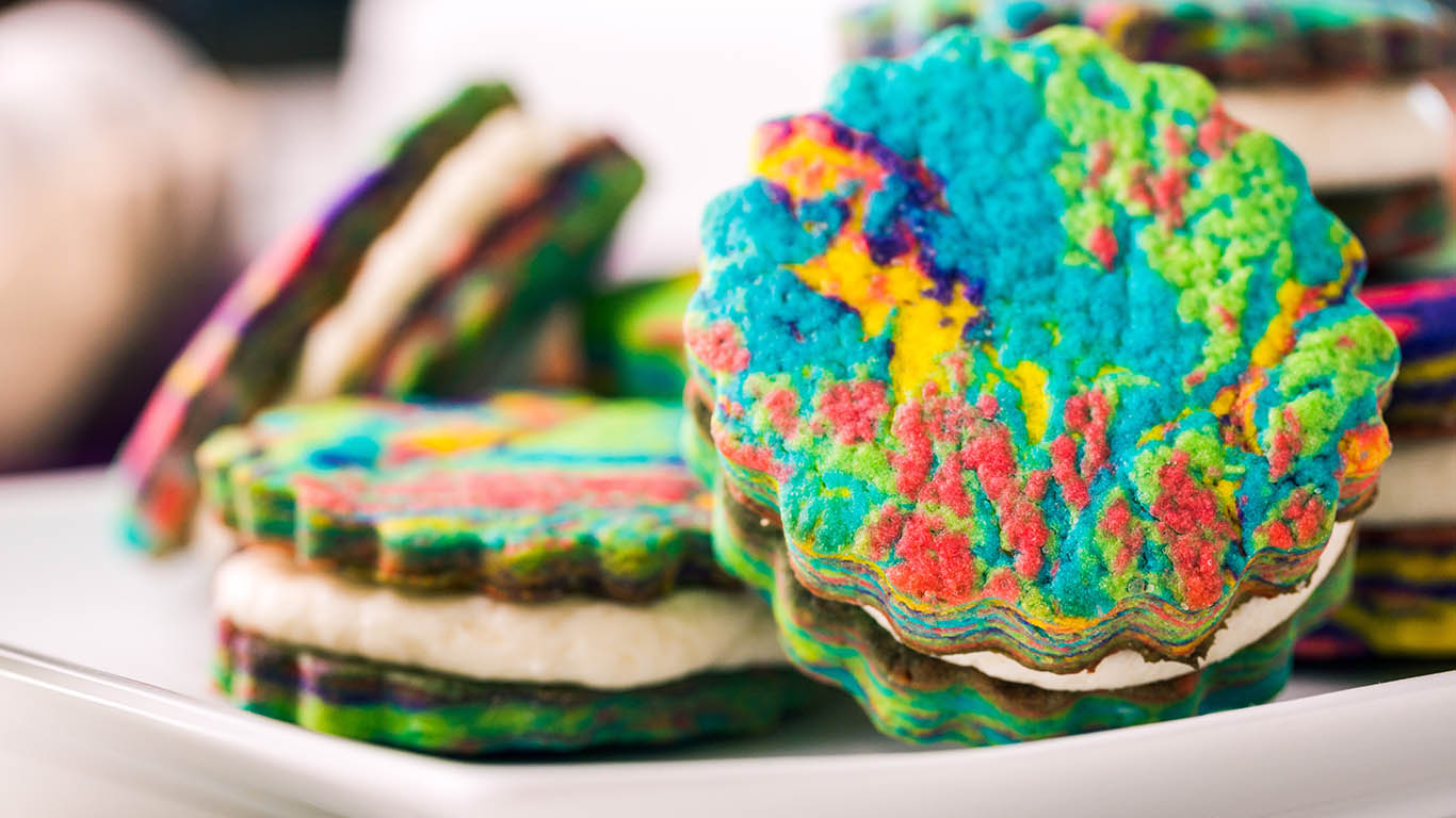 Rainbow Sugar Cookie Sandwich – Cooking Panda