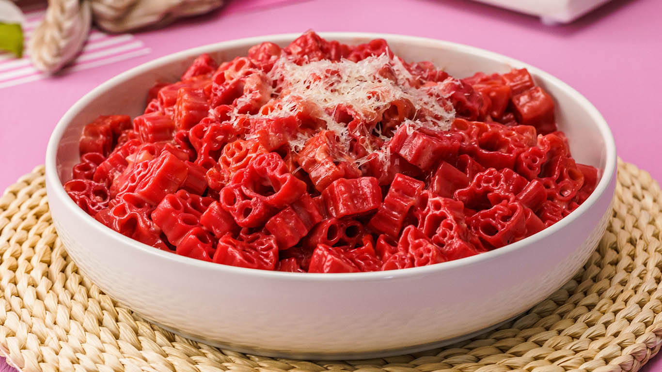 Pink Pasta – Cooking Panda