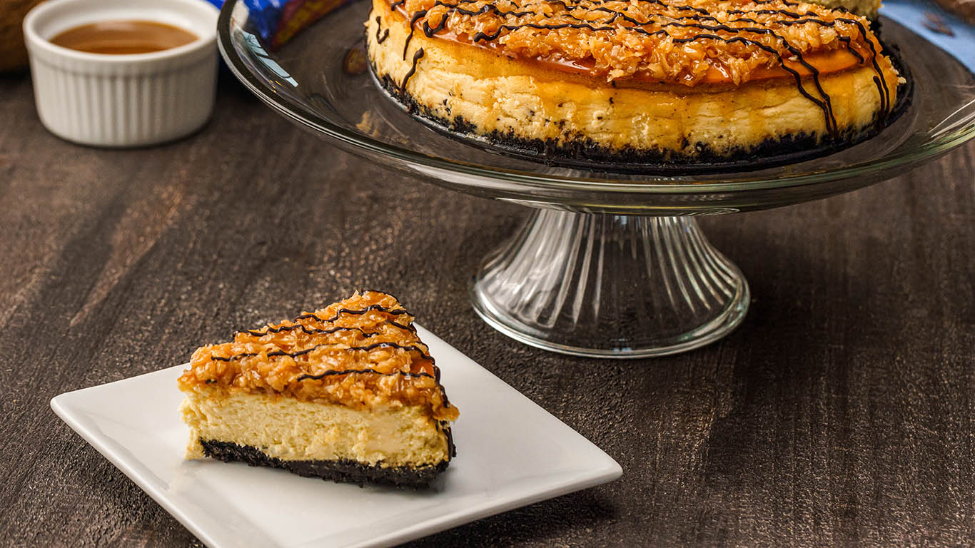 Samoa Cheesecake – Cooking Panda