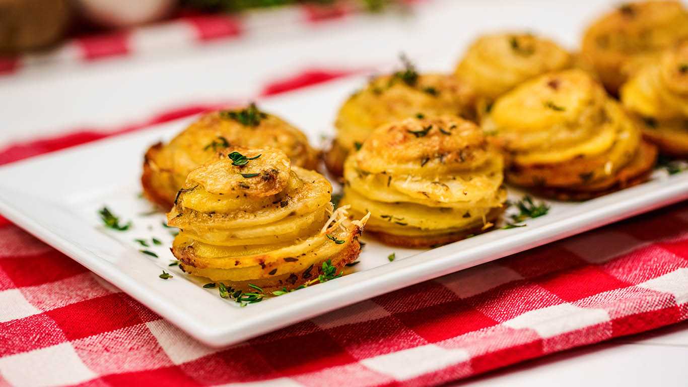Asiago Potato Stacks – Cooking Panda