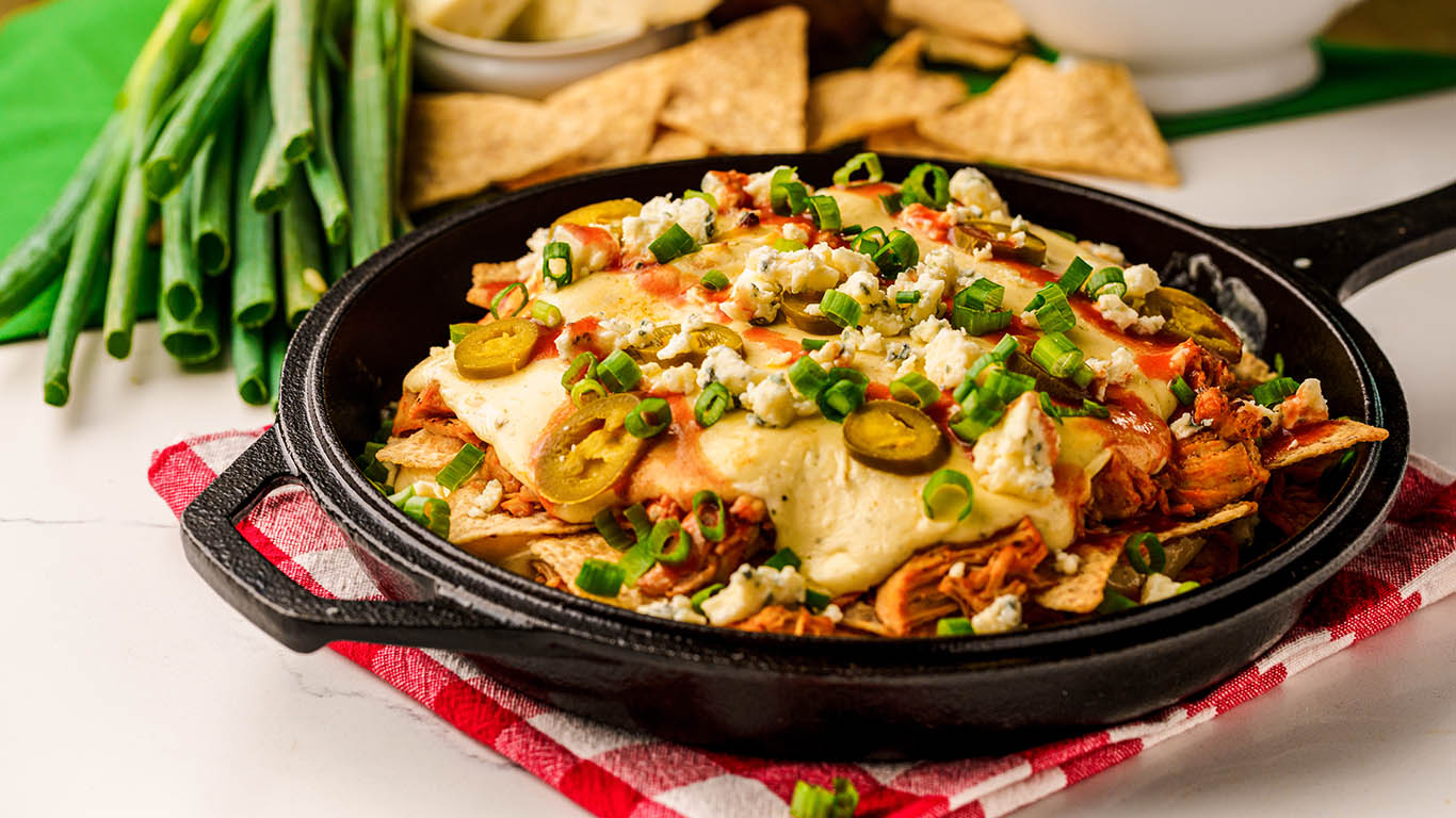 Loaded Buffalo Chicken Nachos – Cooking Panda