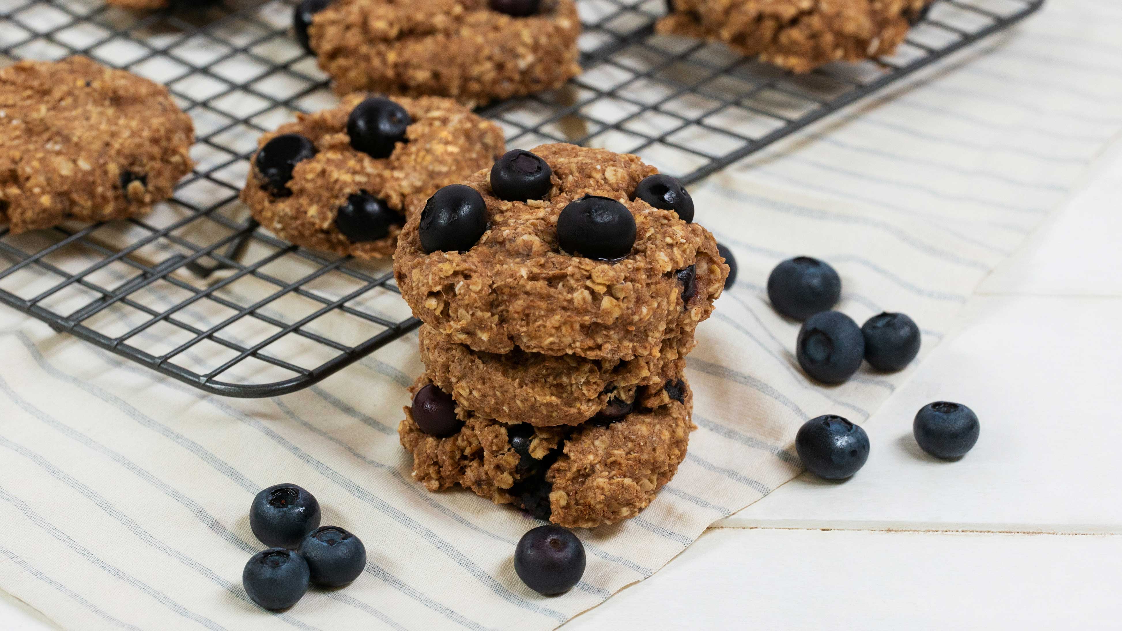 Cinnabon Releases Breakfast Creations Line Featuring the CinnaBiscuit ...