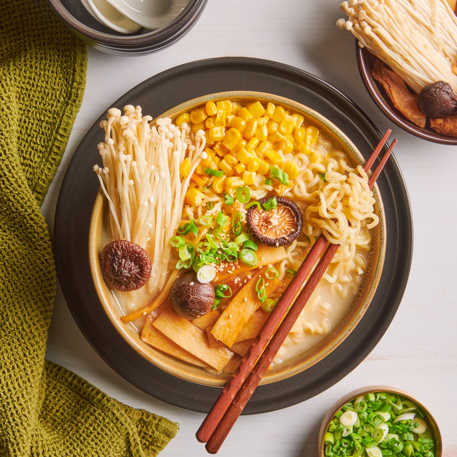 Mushroom Tonkotsu Ramen – Cooking Panda