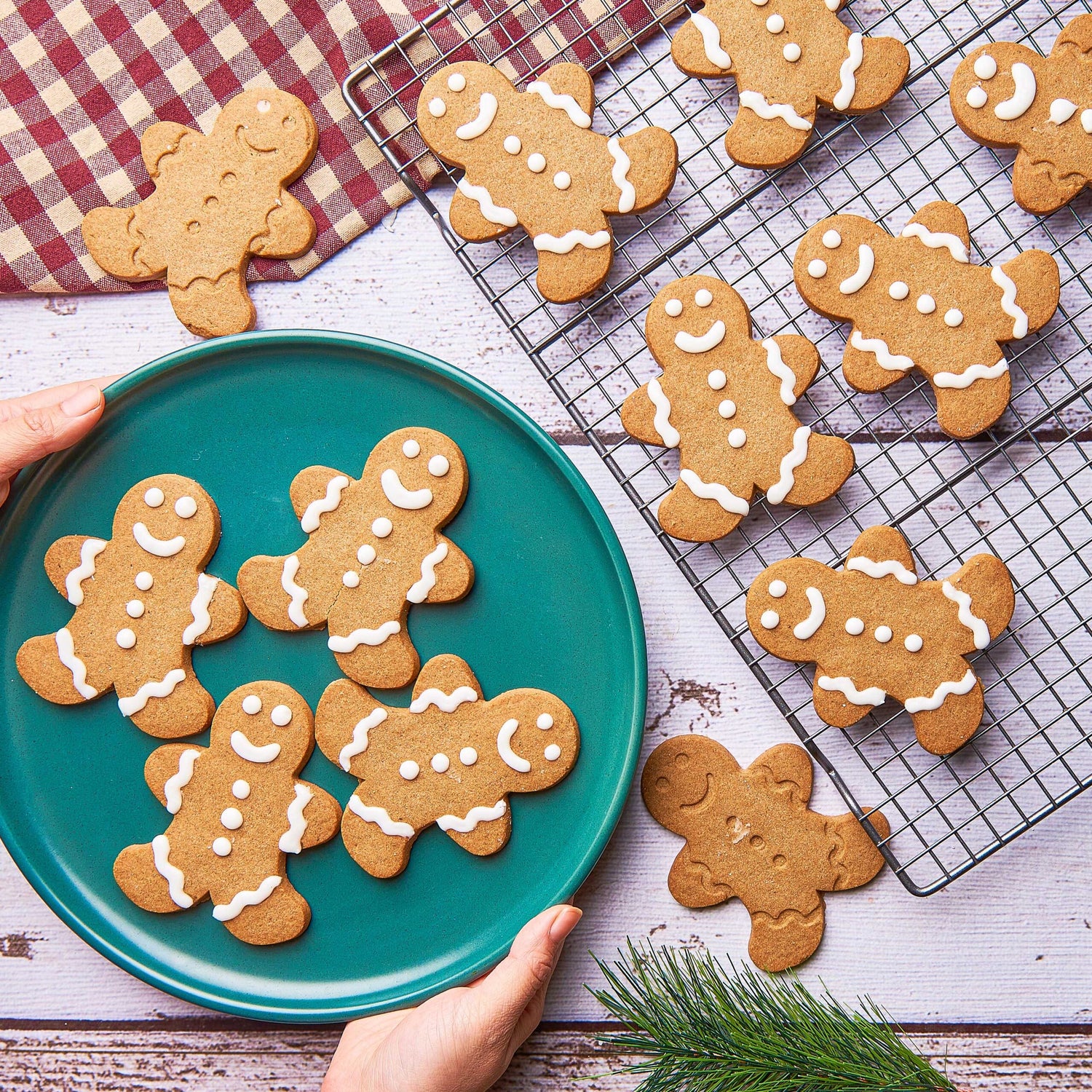 Gingerbread Men – Cooking Panda