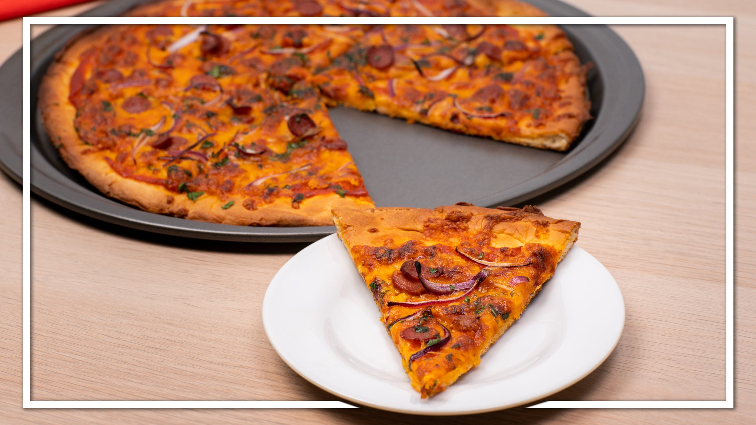 Chili Cheese Dog Pizza – Cooking Panda