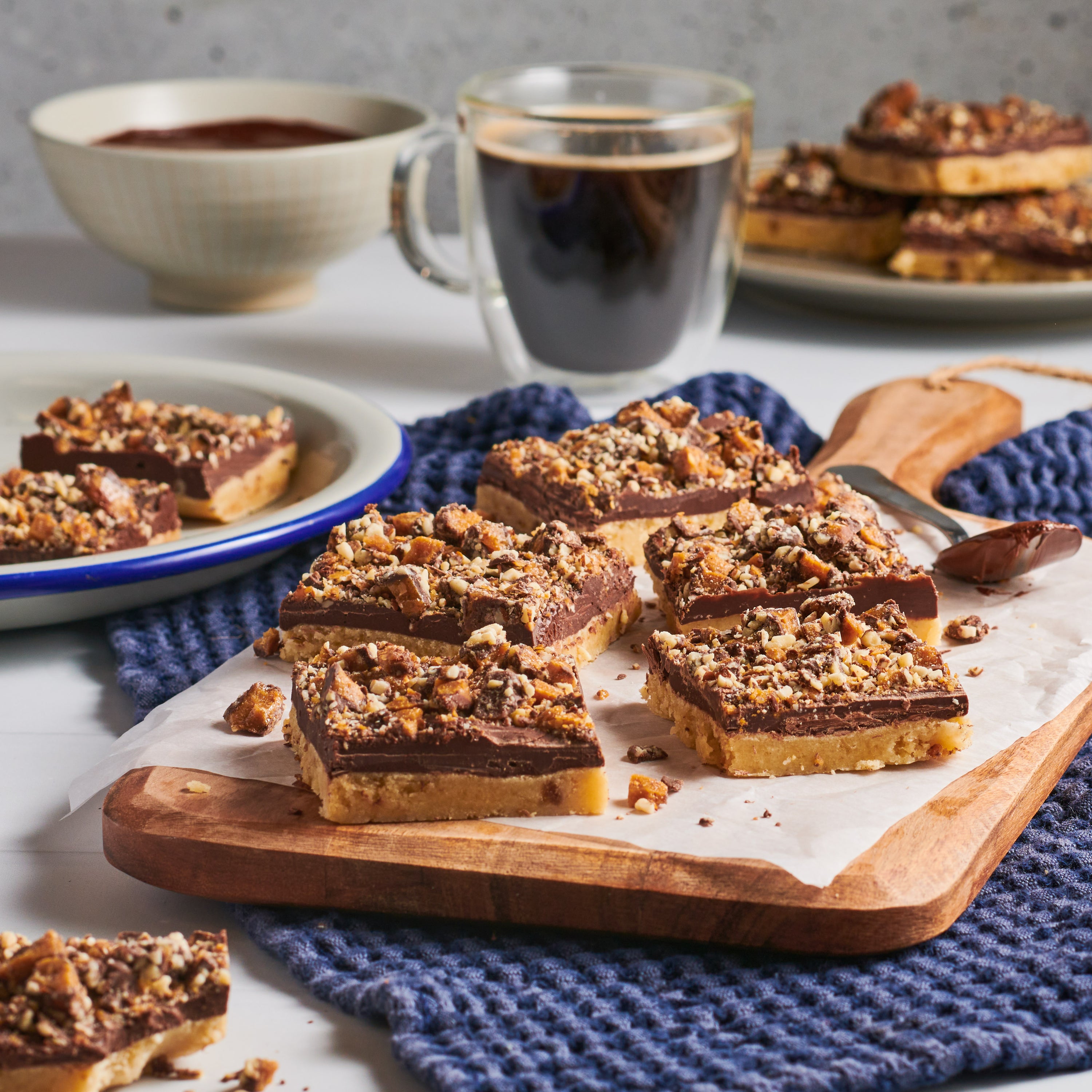 Almond Roca Cookie Bar – Cooking Panda