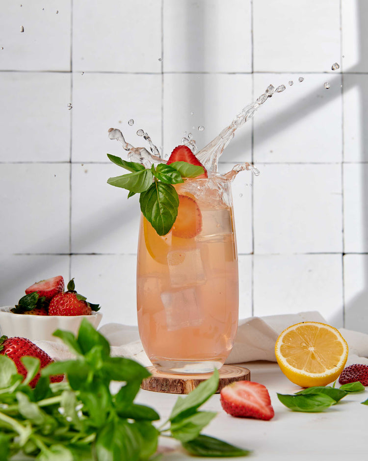 Strawberry Lemonade Sangria – Cooking Panda