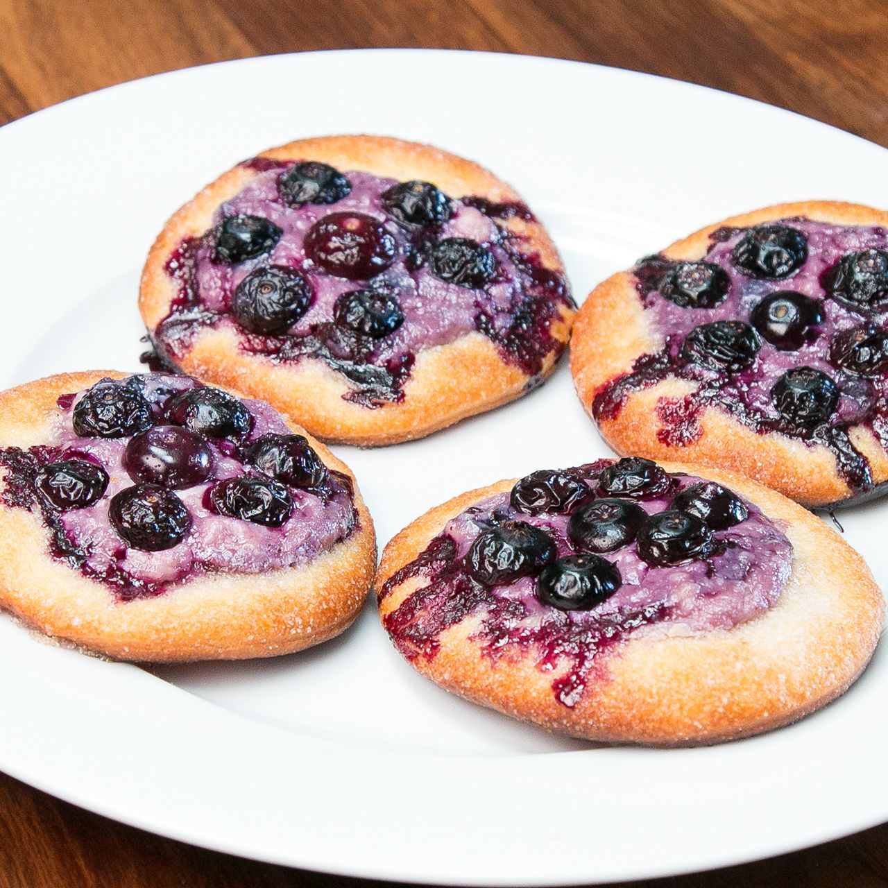 Easy Blueberry Pastries – Cooking Panda