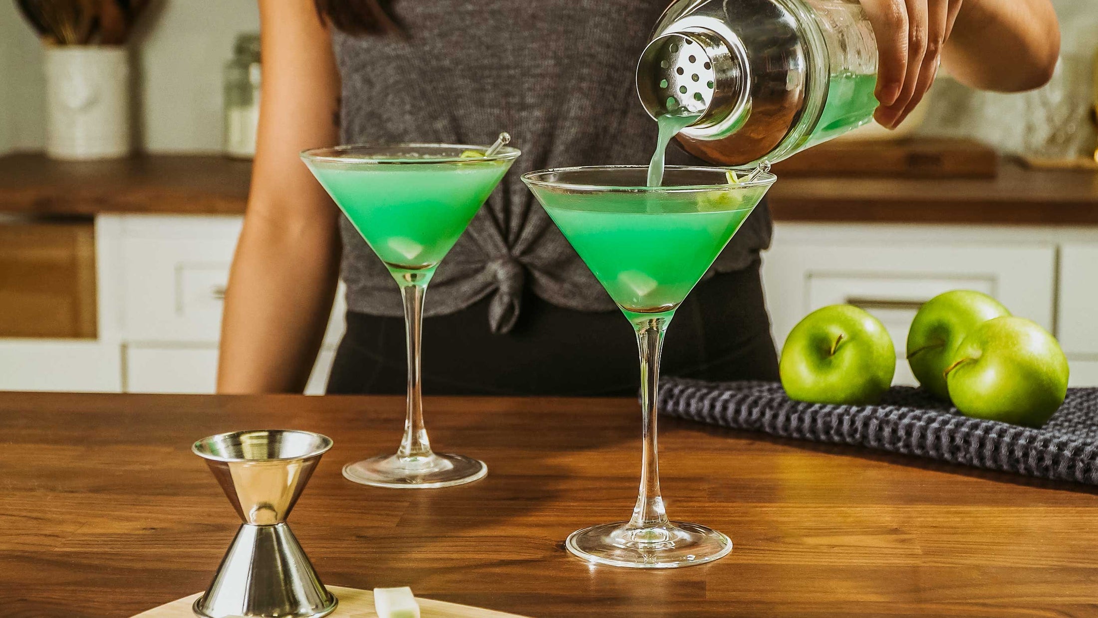 Frosted Green Apple Martini – Cooking Panda