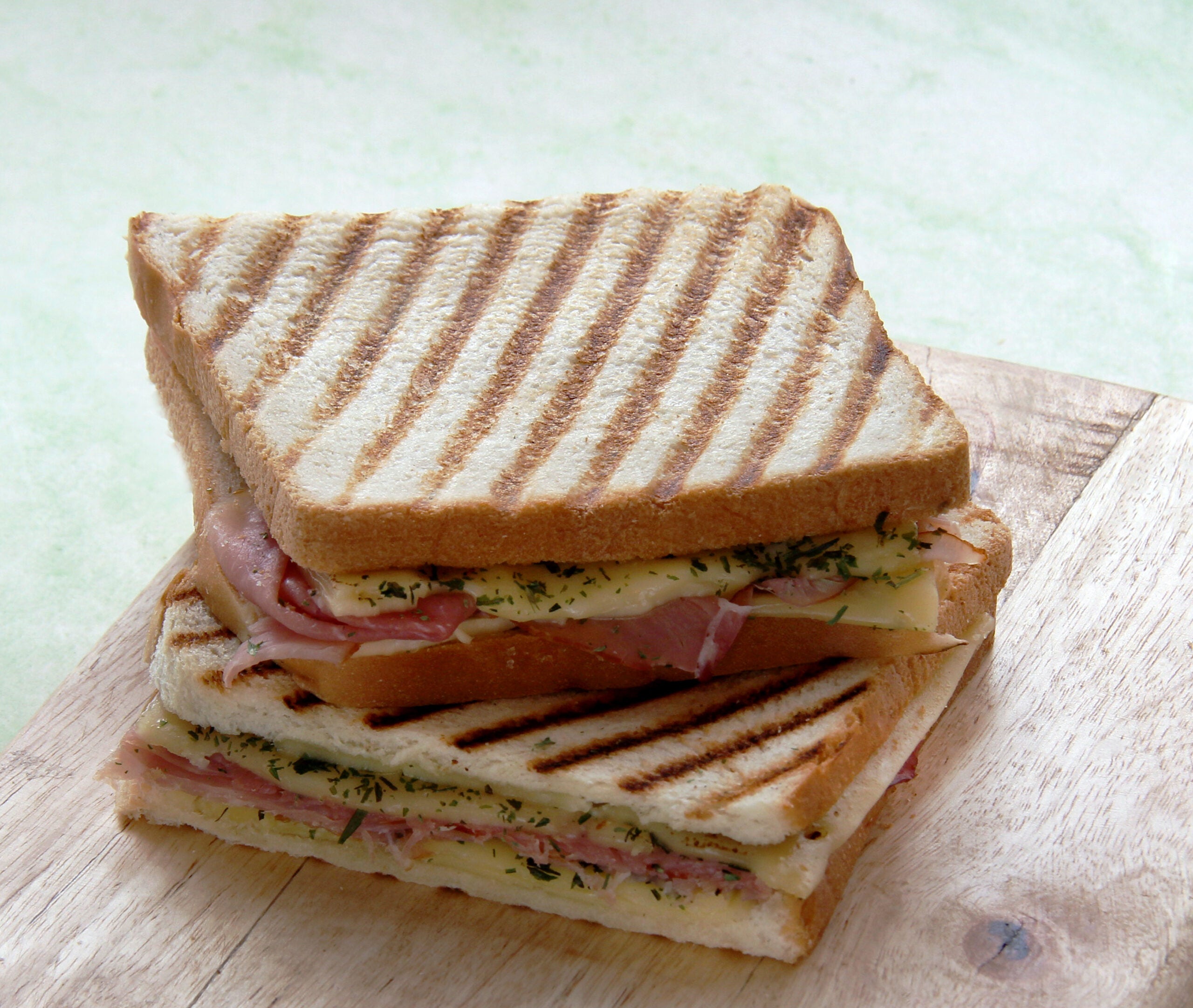Grilled Ham and Swiss Cheese Sandwiches – Cooking Panda