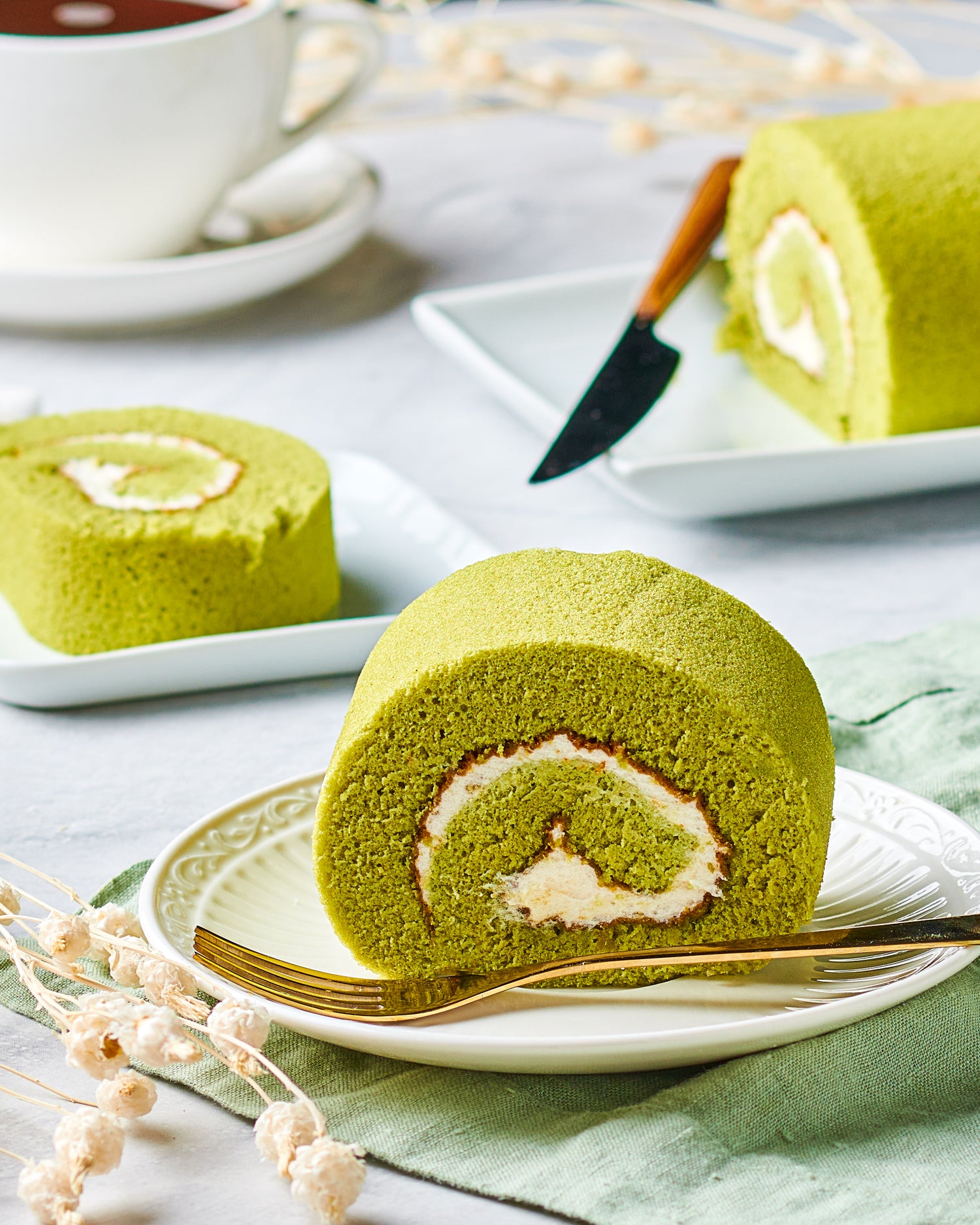 Matcha Roll Cake – Cooking Panda