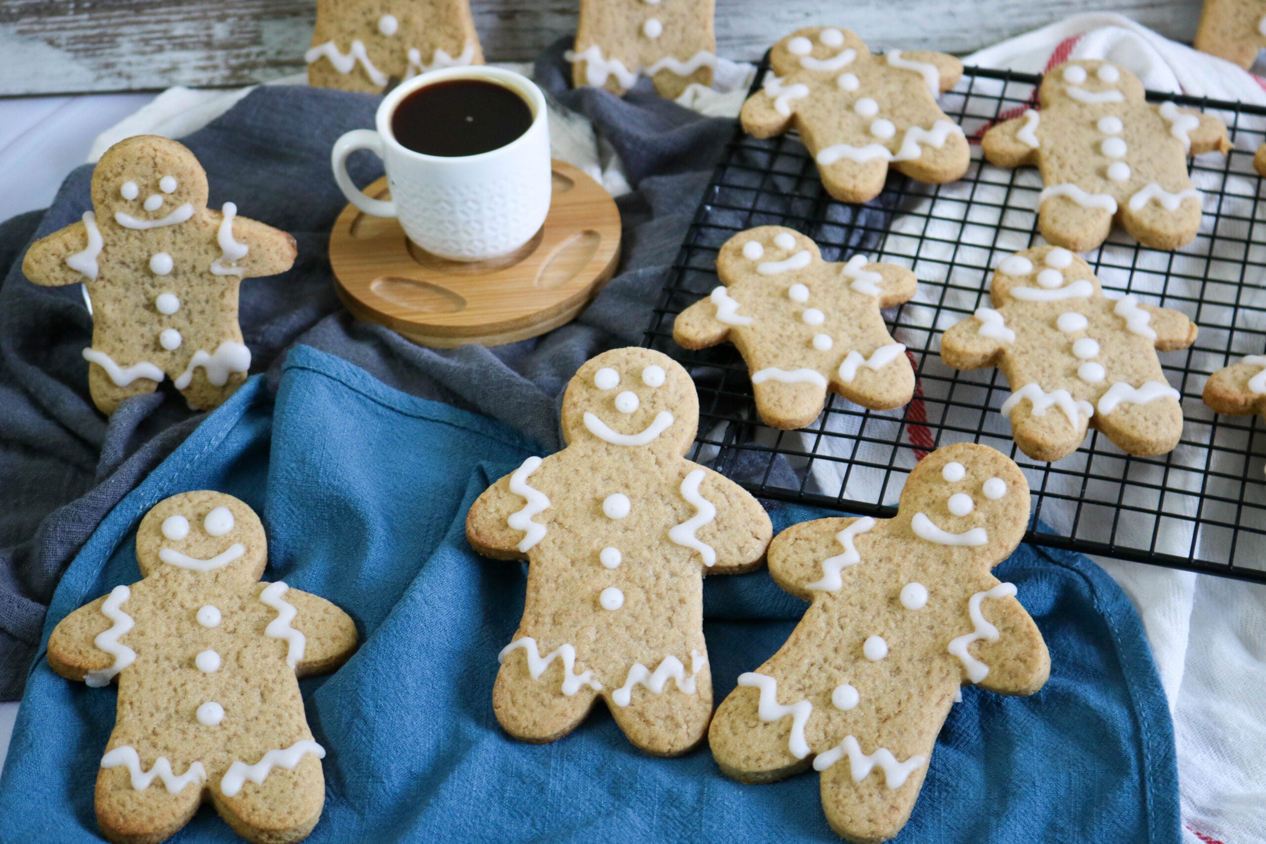 Gingerbread Man Cookies – Cooking Panda