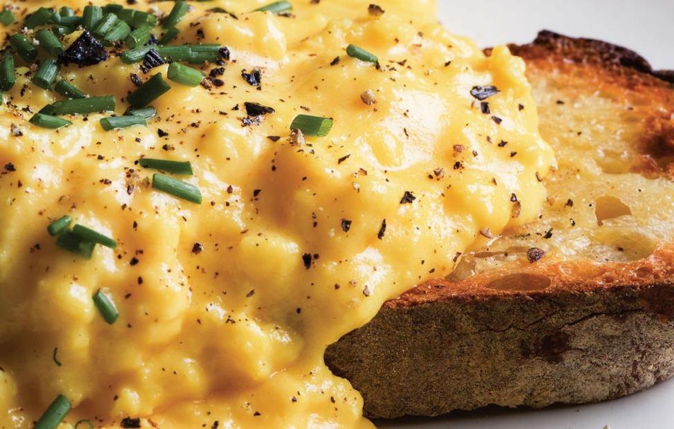 The Most Perfect Scrambled Eggs – Cooking Panda