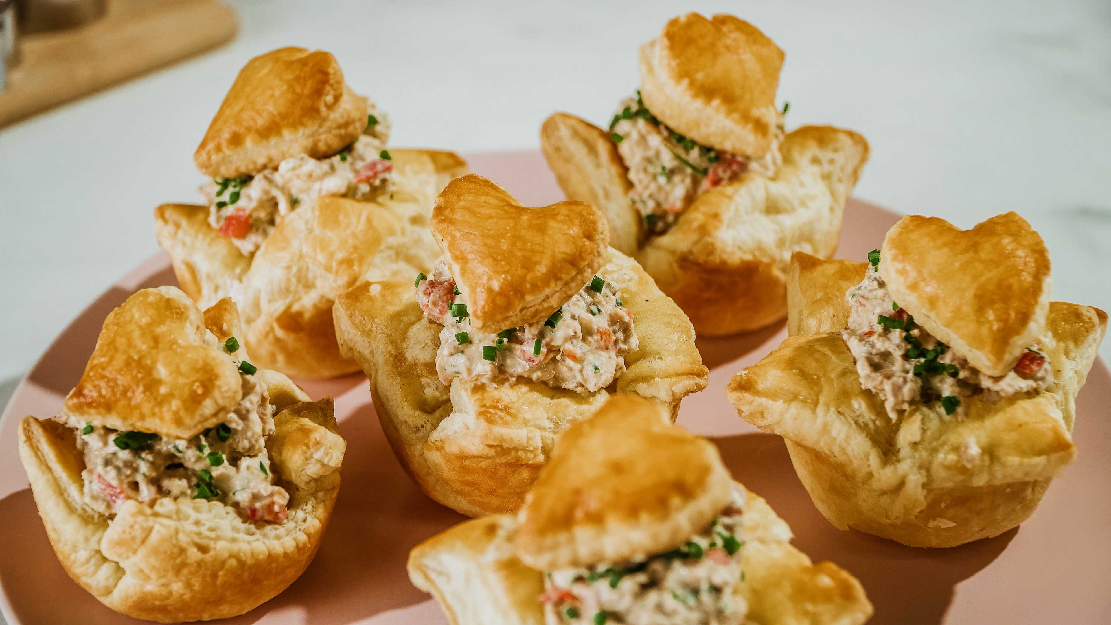 Salmon Cream Puffs – Cooking Panda