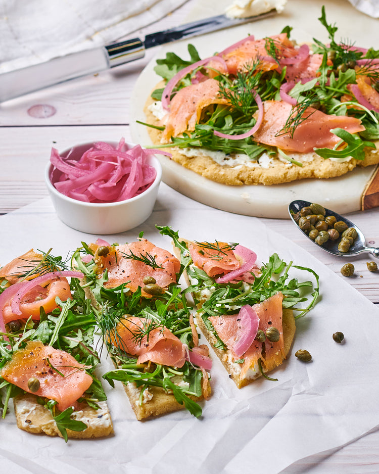 Smoked Salmon Breakfast Flatbread – Cooking Panda