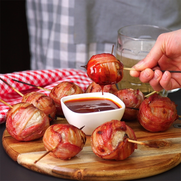 Stuffed Onion Bombs – Cooking Panda